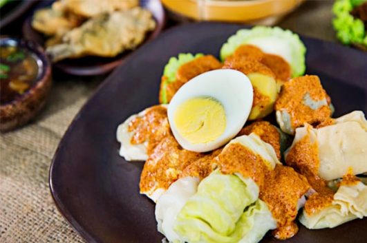 Sejarah Siomay di Indonesia - Haluan Lifestyle