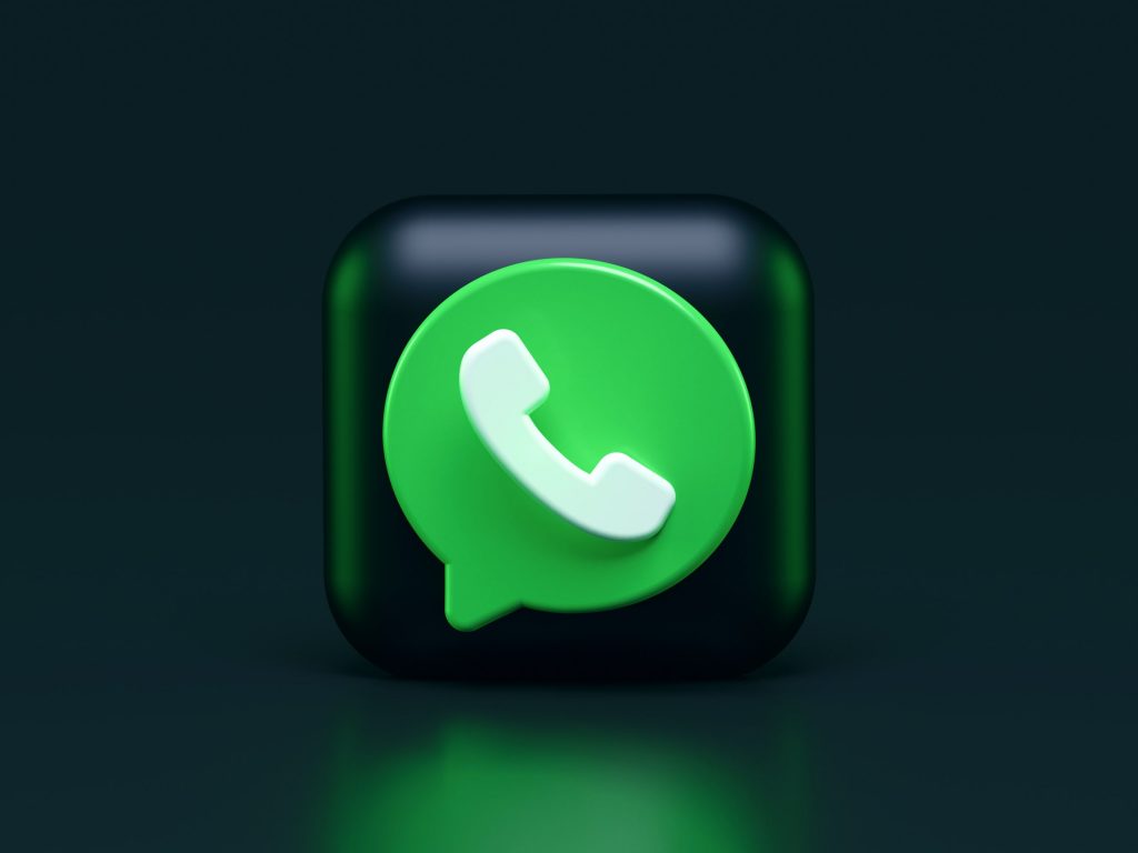 Langkah-Langkah Mengubah Foto Profil WhatsApp agar Tidak Buram - Haluan ...